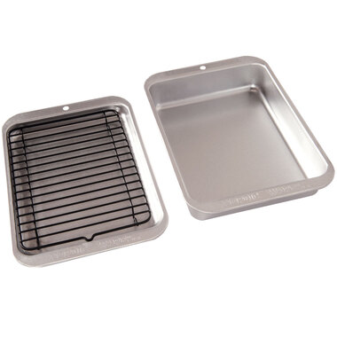 Click here for Nordic Ware 43290CD 3-Piece Compact Ovenware Set prices