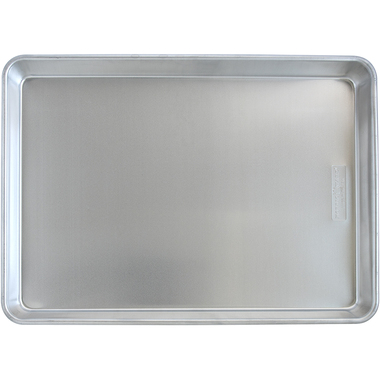 Click here for Nordic Ware 35700 Big Batch Baking Pan prices