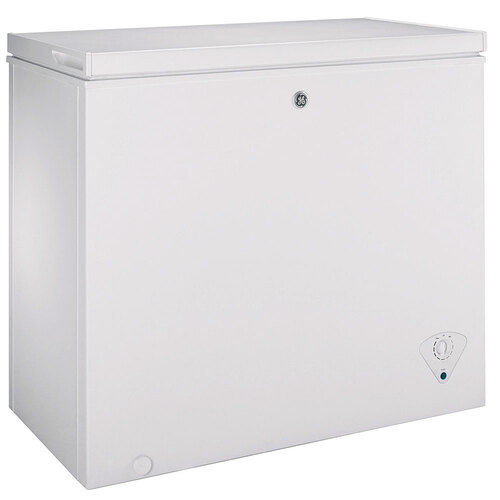 GE FCM7STWW 7.0 Cu. Ft. Manual Defrost Chest Freezer | BrandsMart USA